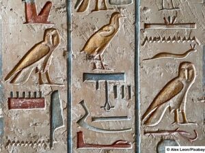 How do you read hieroglyphs? (Reading Level 4-5) - The Day