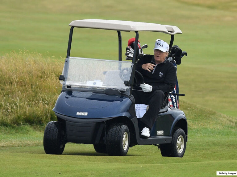 Furious row over gym boss’s putt snub - The Day